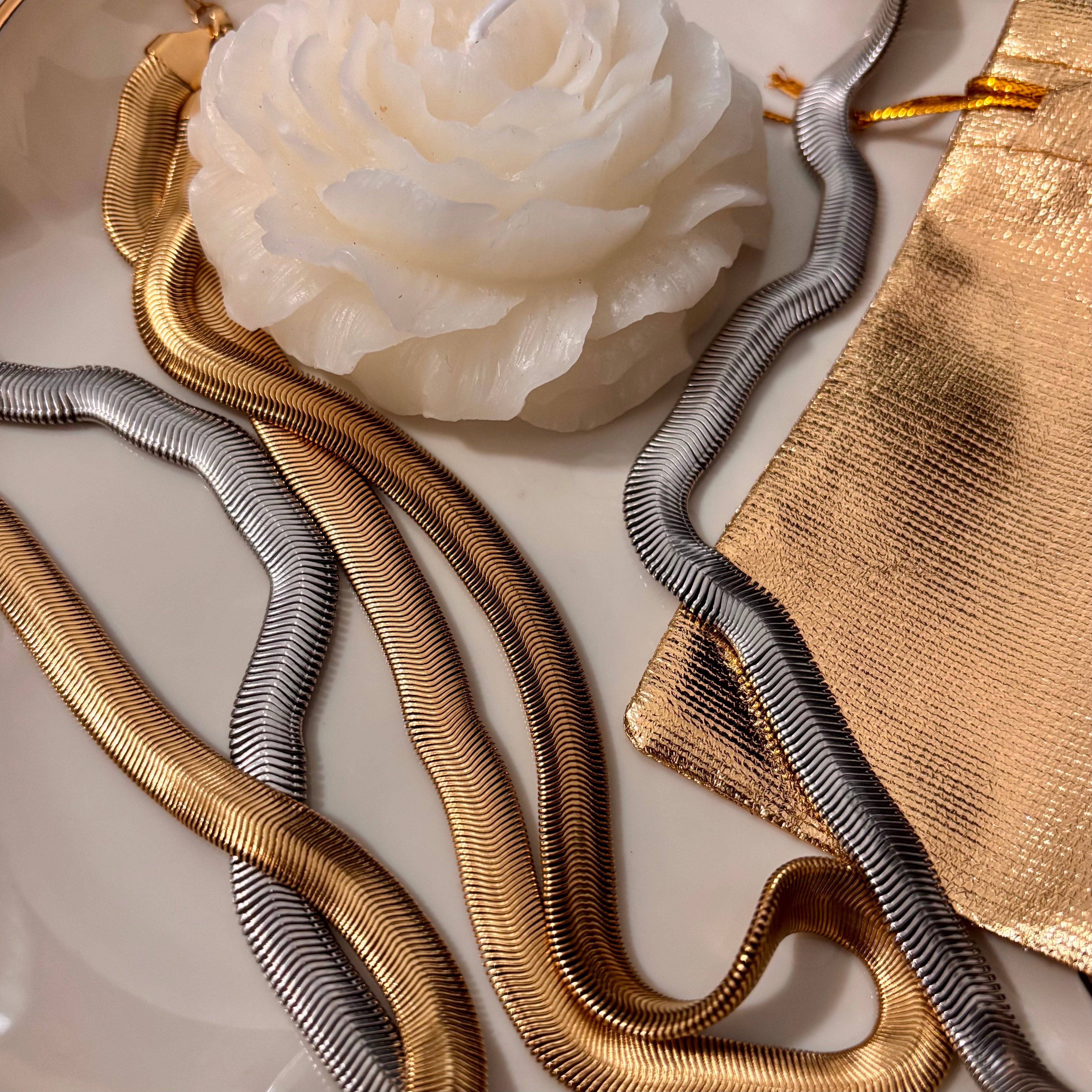 Boa Necklace – JOYAS LUVAÏA